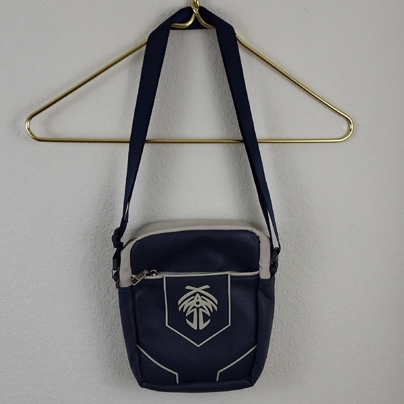 Stormlight | Bags | Year Of Sanderson Stormlight Swag Box Bag ...